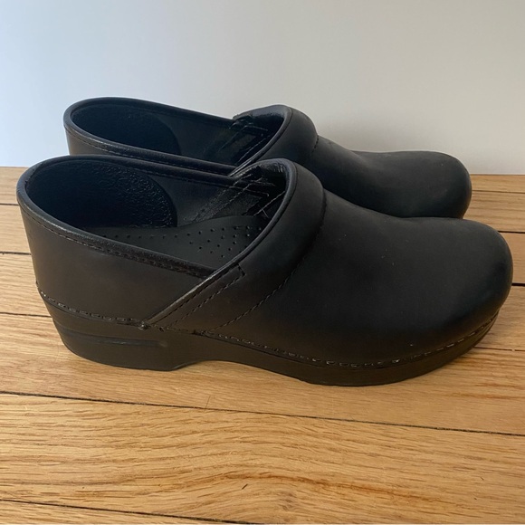 Dansko | Shoes | Dansko Professional Solid Black Clogs Chef Healthcare ...